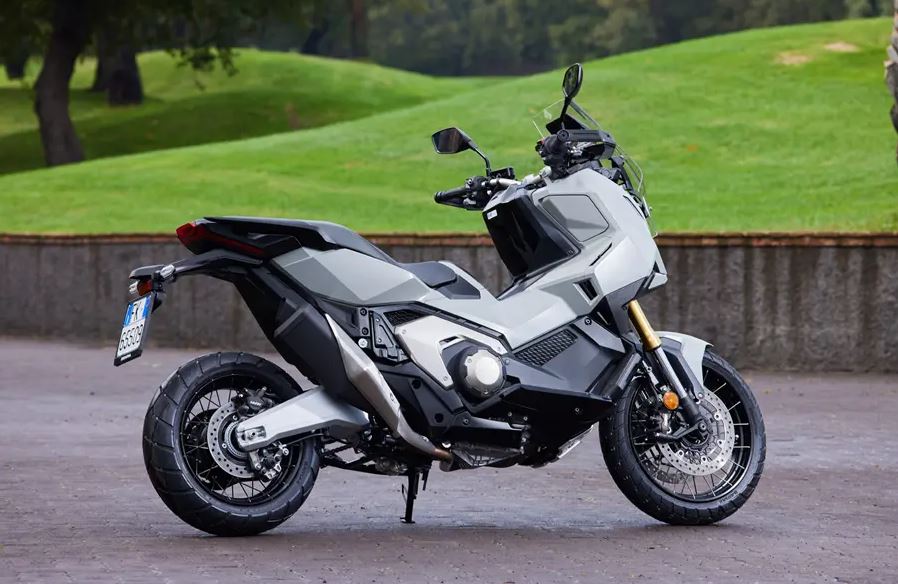 X-ADV 2025, Motor 750 cc Keluaran Terbaru Honda Siap Mengaspal di Jalan